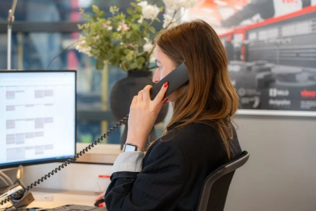 Onze diensten – LED-lijnverlichting installatie – Snelle montage | Veko