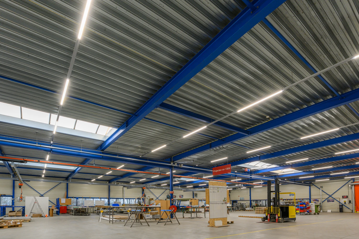 Interflow | Industrial hall lighting | Magnus & emergency lighting ...