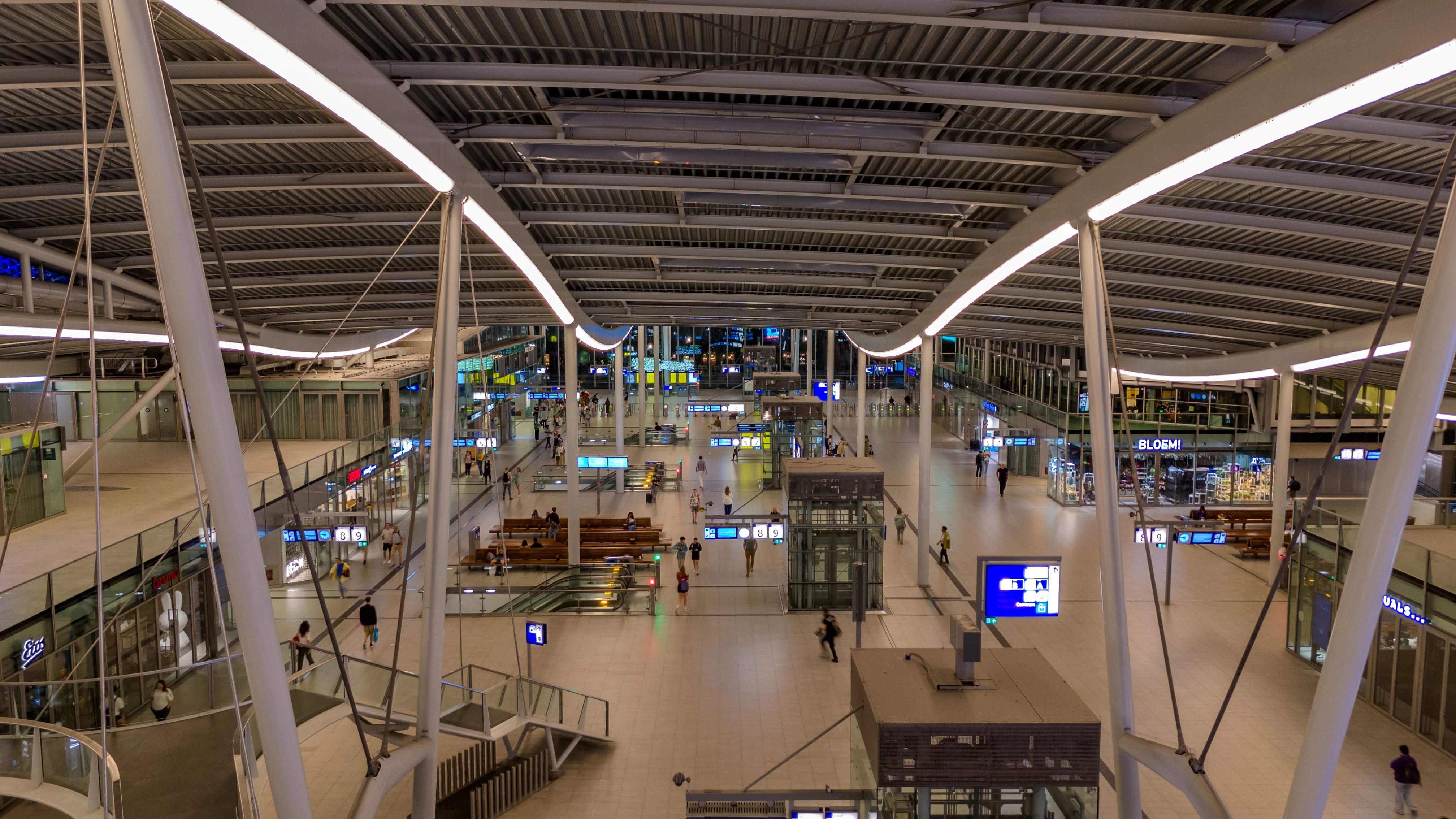 Utrecht Centraal Station | Lighting renovation | Magnus | Renovation