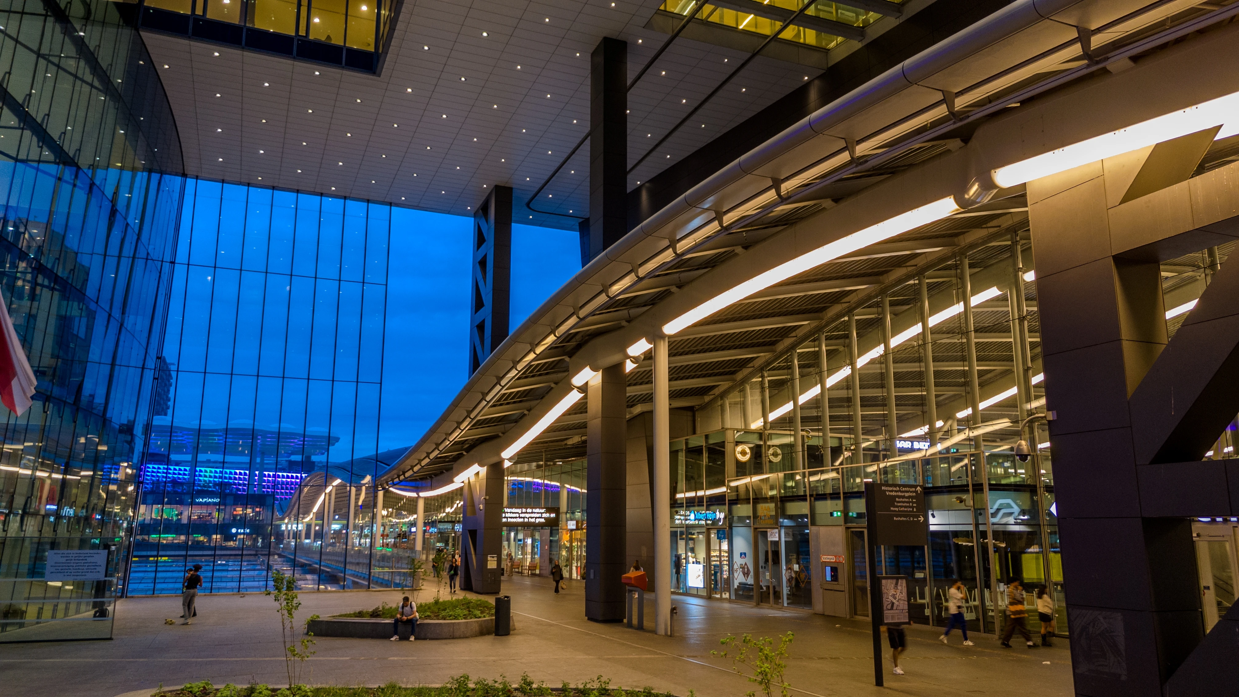 Utrecht Centraal Station | Lighting renovation | Magnus | Renovation